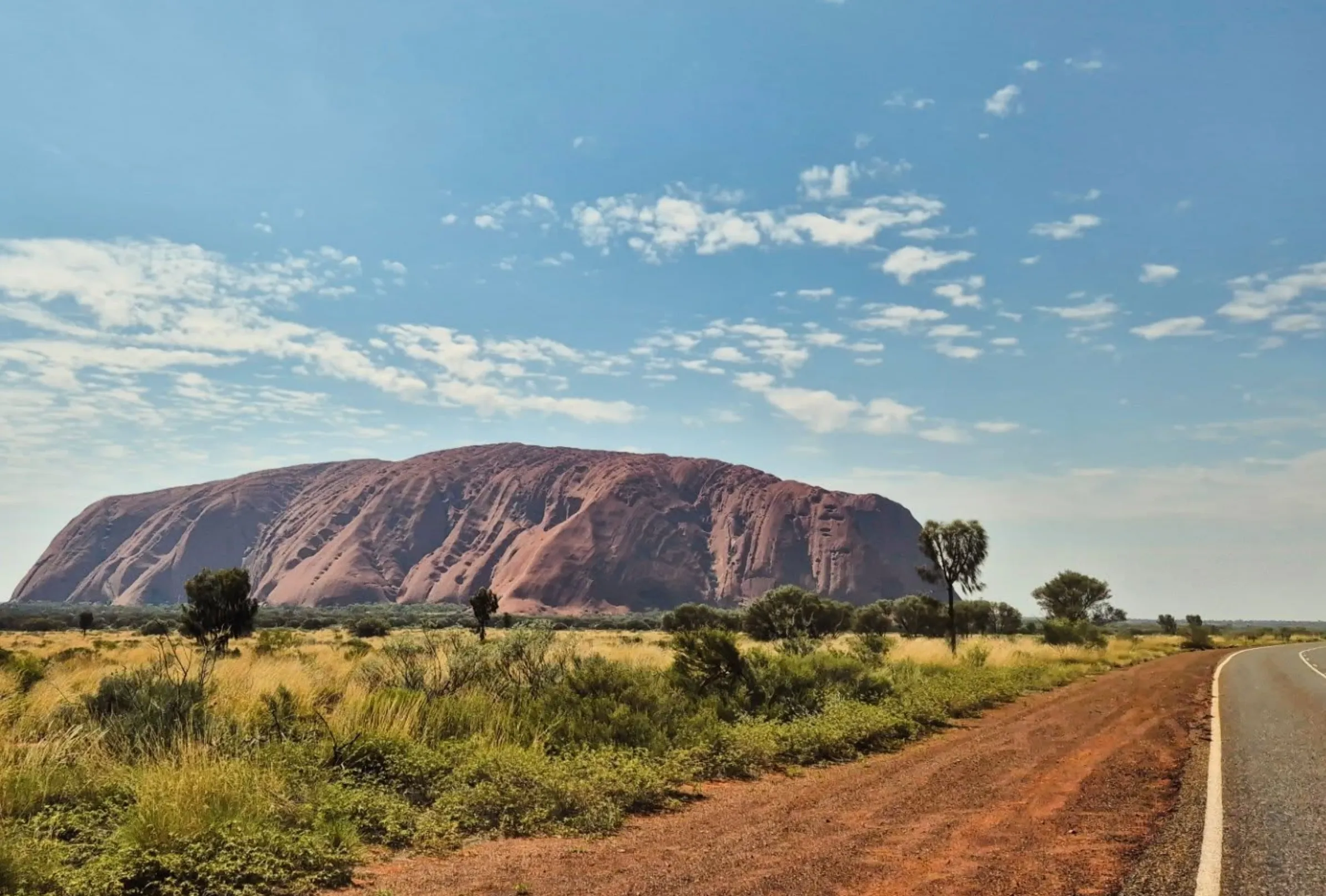 How Old Is Uluru Compared to Dinosaurs?